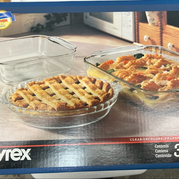 Corningware | Kitchen | New Pyrex Corningware 3 Pc Set Glass 3 Qt ...